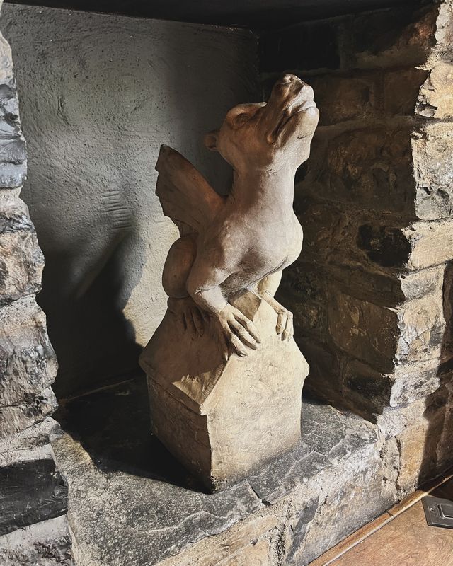 Weirdo Guide to Dublin Pubs: The Bull & Castle - Weirdo Guide to Dublin ...