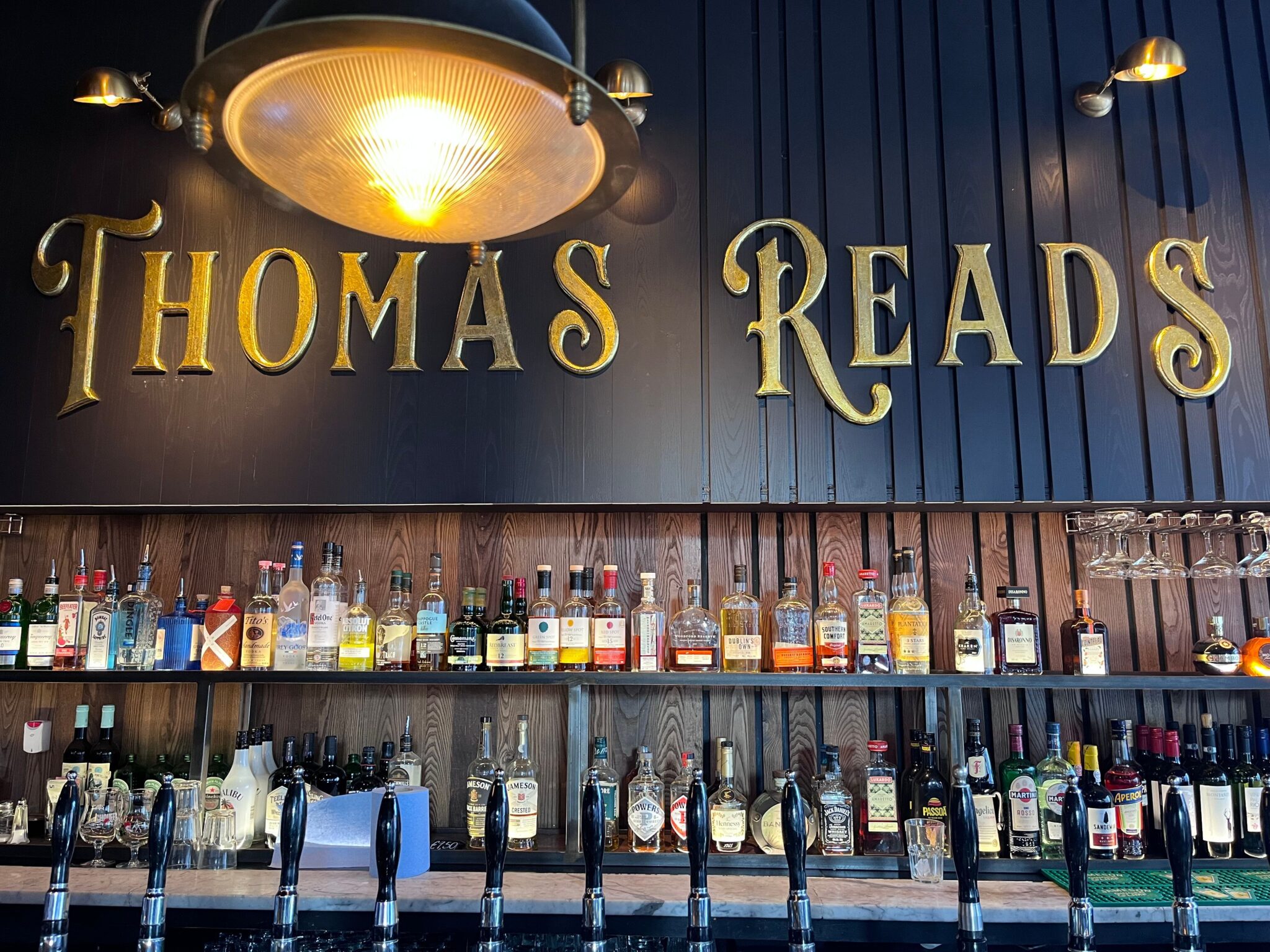 Weirdo Guide to Dublin Pubs: Thomas Read’s - Weirdo Guide to Dublin Pubs